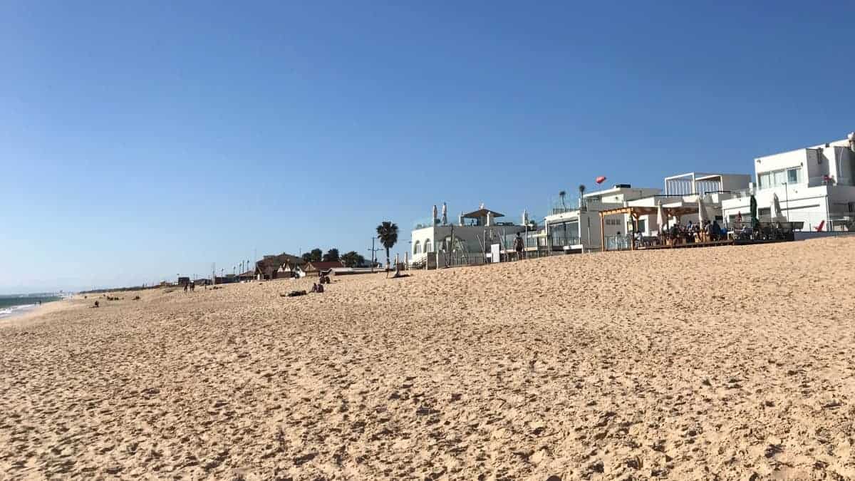 Übernachten in Praia de Faro | WandernDeluxe